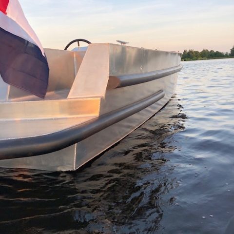 Van Vossen Tender 888 te koop - Technisch motoronderhoud van uw boot